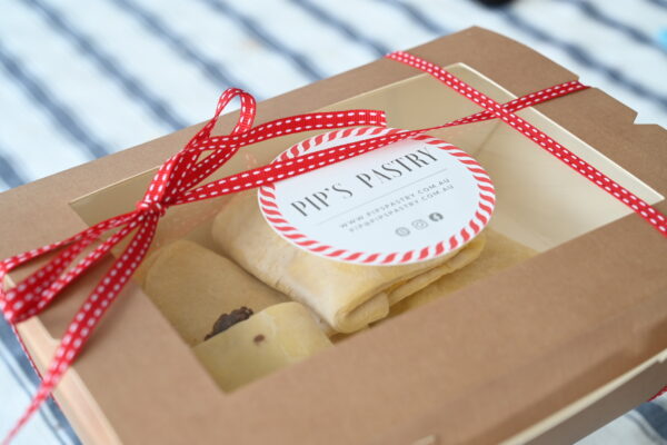 Gift pack (frozen) Chocolate Croissants (x4) - Pips Pastry
